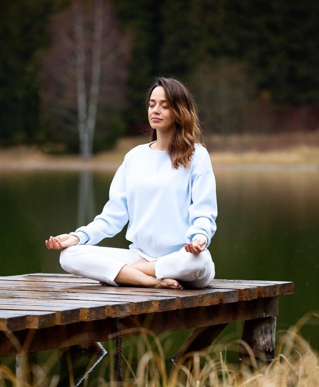 Irezistibil de frumoasă, Andreea Raicu ne spune cum răspundem ...