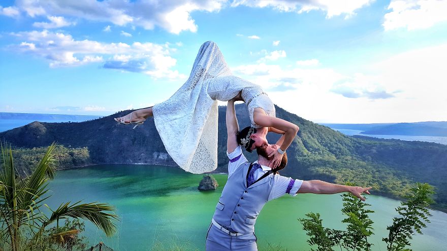 (Foto) Au făcut nunta de aproape 100 de ori! Vezi povestea de dragoste ...